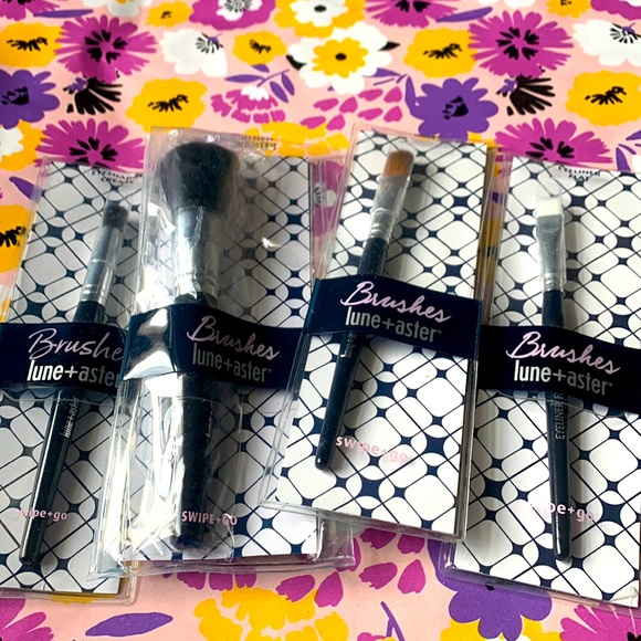 Eclipse | Makeup | Brushes | Poshmark